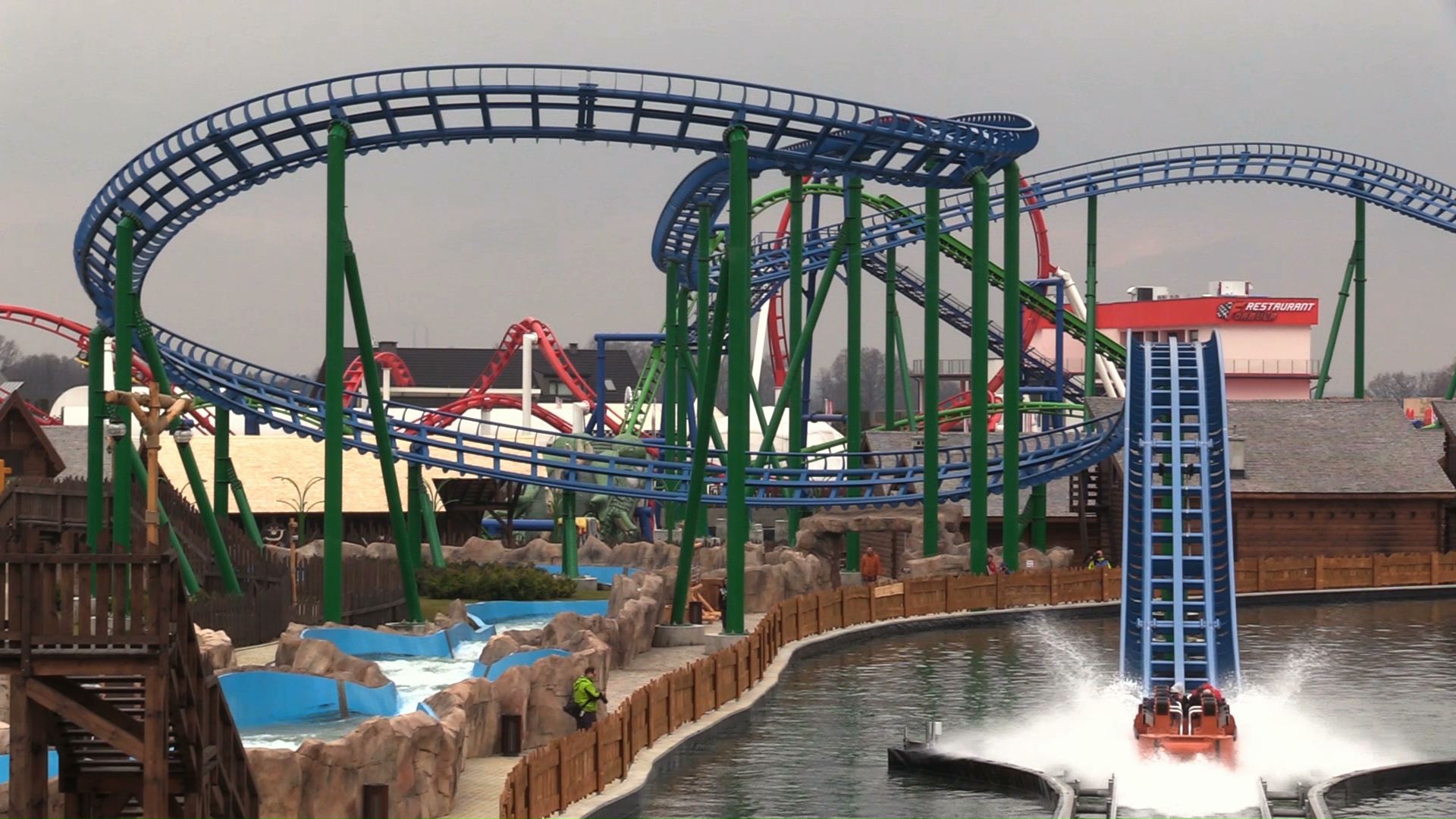 Speed Water Coaster w Parku Rozrywki ENERGYLANDIA gotowy! Ale jazda!